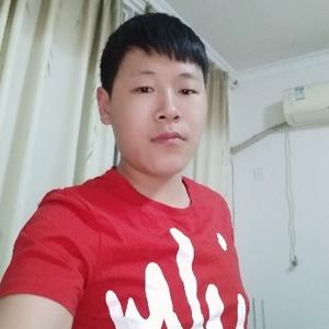 乡坝头的小伙子 