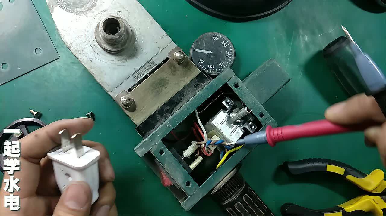 PPR管道热熔器维修,这个设备工作...