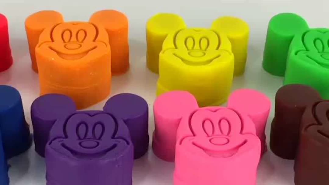 用橡皮泥制作的可爱的米老鼠!