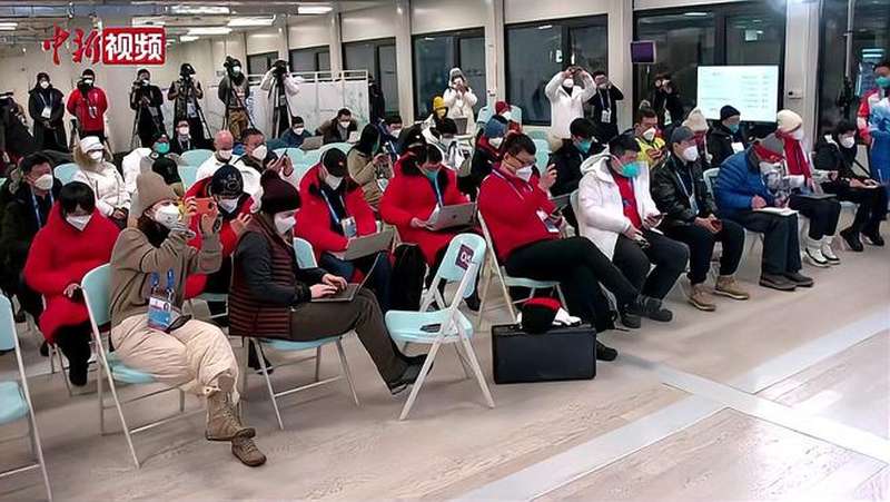 夺冠后徐梦桃感谢徐梦桃