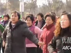 [拍客]嘉兴千人排舞秀