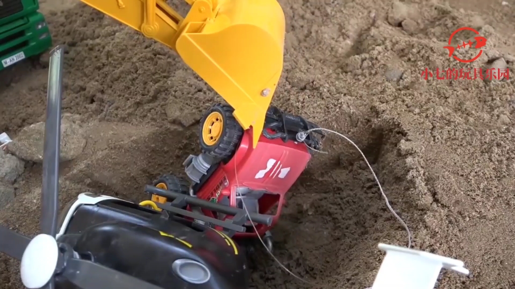 玩具皮卡车:皮卡玩具车的冒险之旅