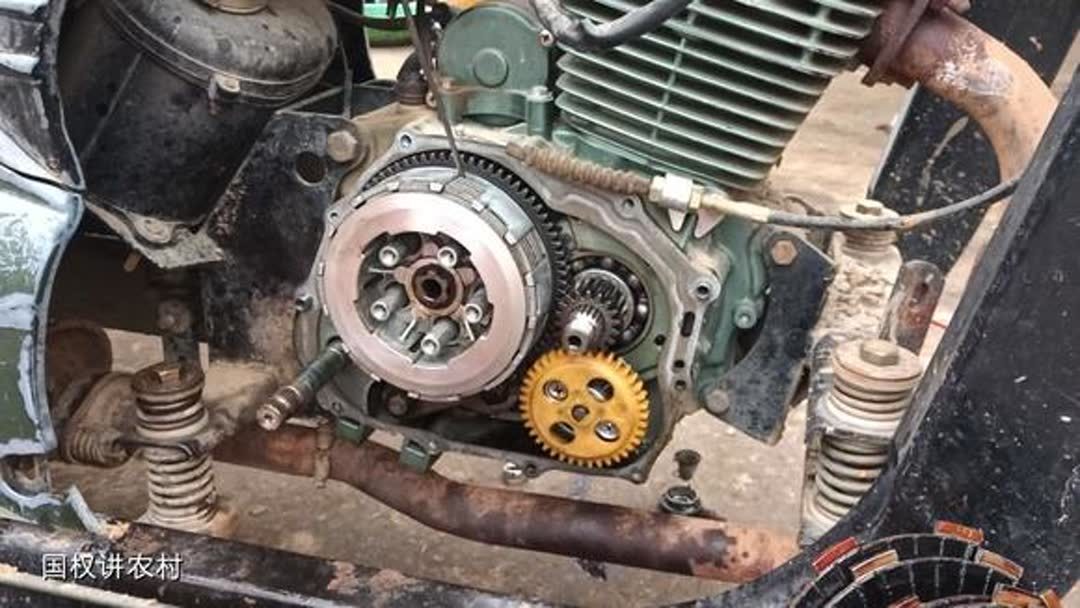 三轮车上坡无力;油门加大跑不快,你知道怎么修理吗?其实好简单