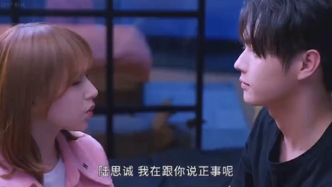 你微笑时很美: 诚哥,劝架都不忘撒狗粮,能不能好好劝架了。