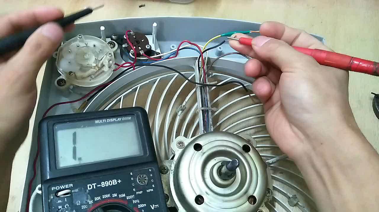 风扇电机测试损坏,维修中短接一根线...