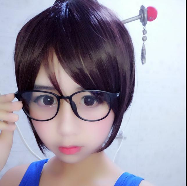 須世英 