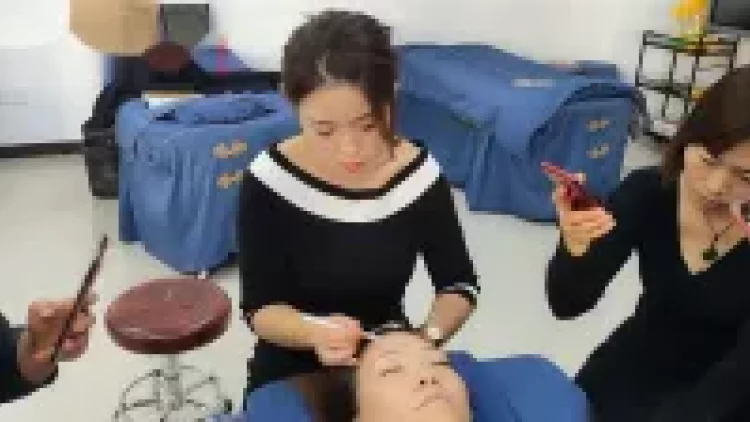采耳培训师为您讲解拨筋棒拨筋教学
