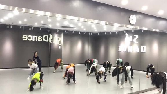 #流量 第一次学爵士在最后一排,黑色衣服是我.