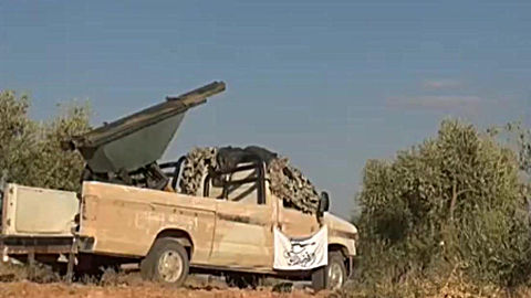 战争实录:叛军用火箭炮作战,枪炮无眼