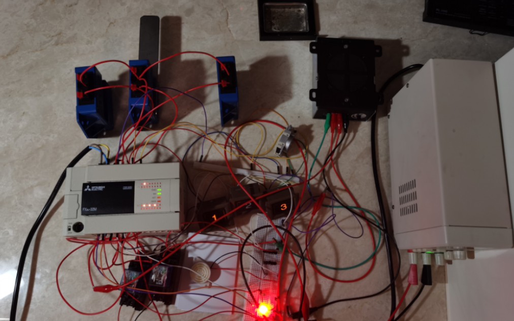 电梯模拟器PLC版还带有到站钟的你见过吗?