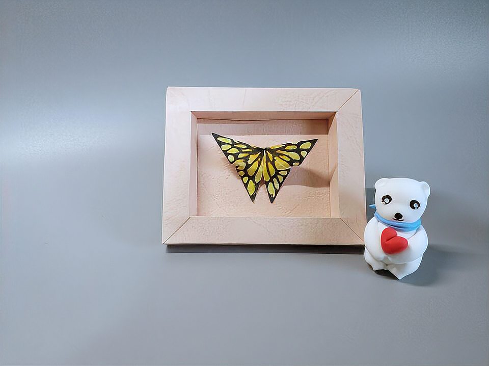 只要能看懂这张简单的图纸,你就能用纸做出精美的相框,何必要买