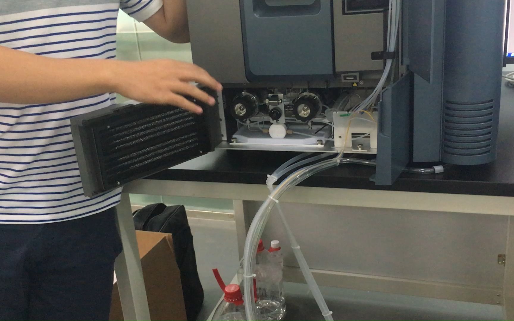 1-1沃特斯waters-高效液相色谱HPLC(公司现场培训试验检测分析仪器)
