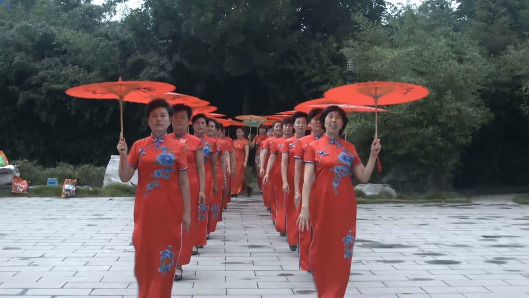 旗袍秀长龙表演