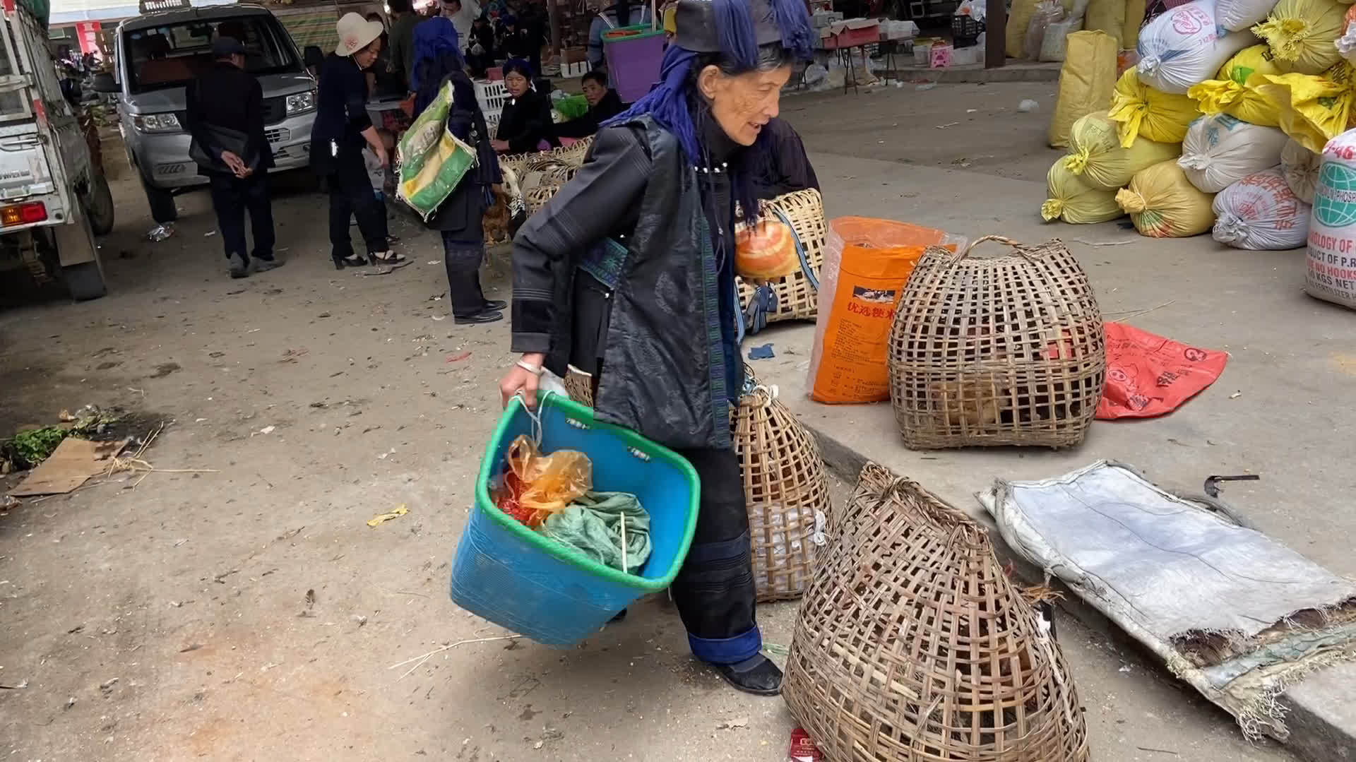 云南贫穷地区,少数民族朴素的,真实生活记录