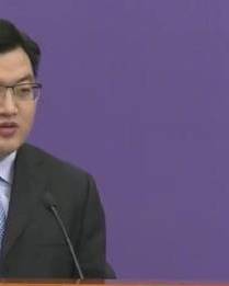 ...对于新生儿乙肝疫苗和卡介苗要及时完成接种,如果母亲是乙肝表面...