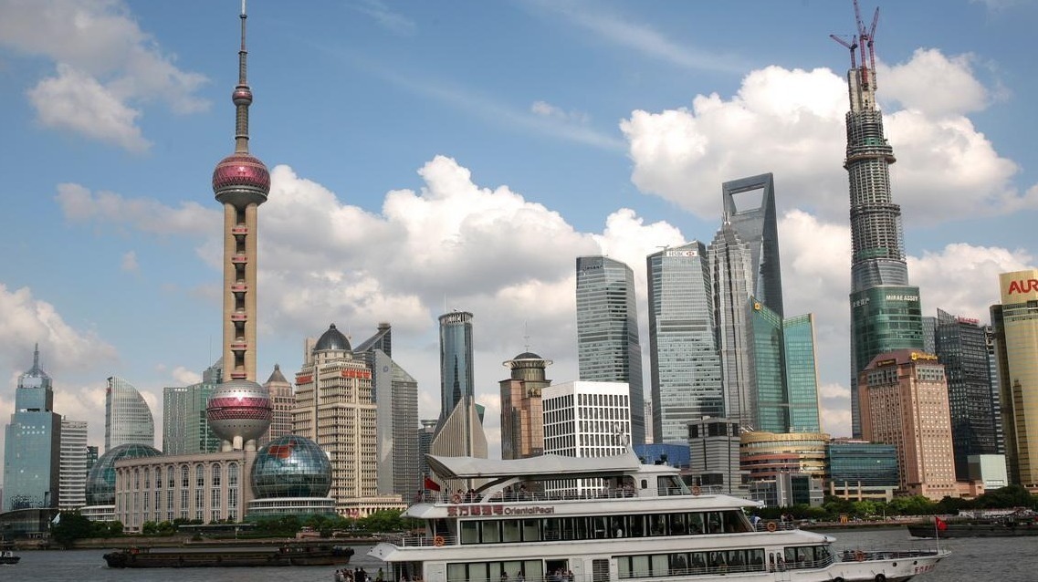 全球经济陷入危机,中国或成经济复苏救命稻草,西方国家沉默了