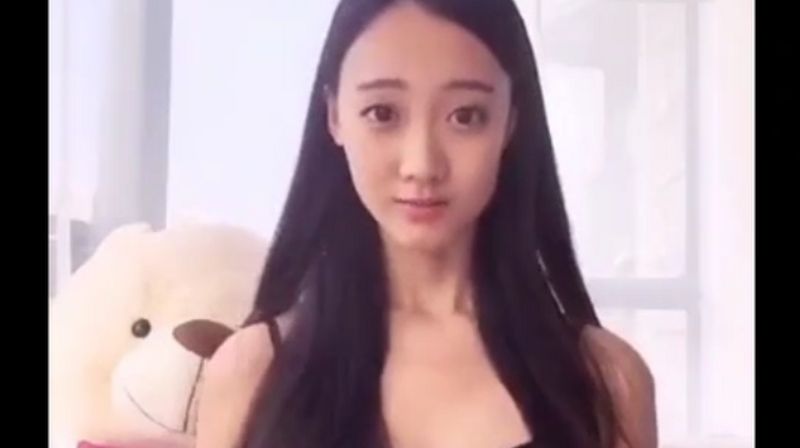 牛人小姐姐超美手指舞:演员,我保证只是看了手指表演!