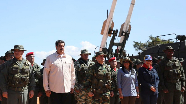 俄高官抵达委国,马杜罗随后宣布军演,瓜伊多恐怕真要凉了