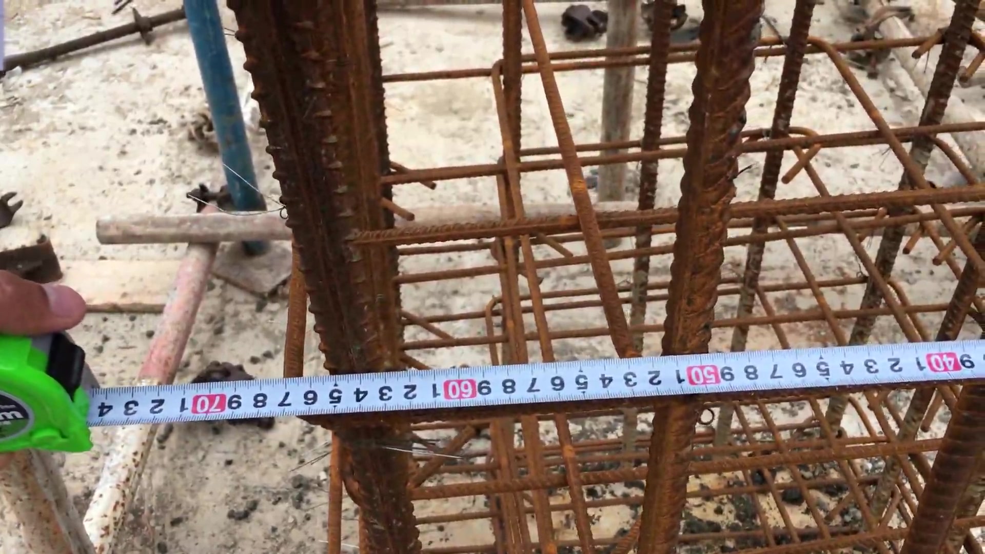 框架柱与梁钢筋