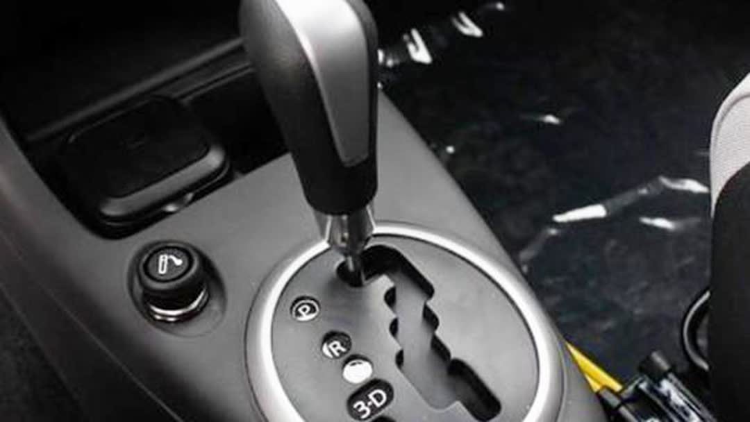 自动挡这样开,分分钟让你的车折寿一半!