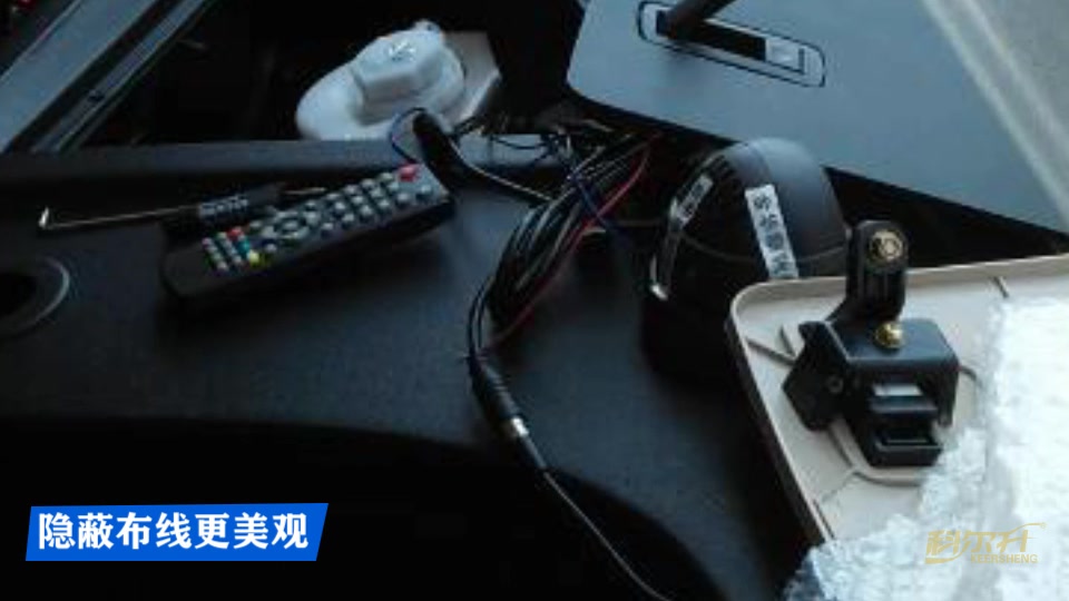 大巴车远程监控车载录像机行车记录仪安在车上哪个位置?