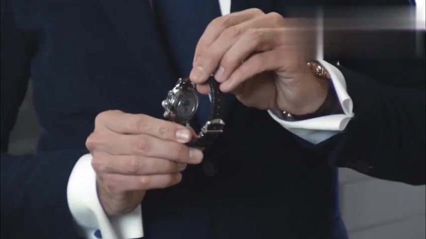 每日腕表推荐:万国达文西计时腕表劳伦斯体育公益基金会特别版