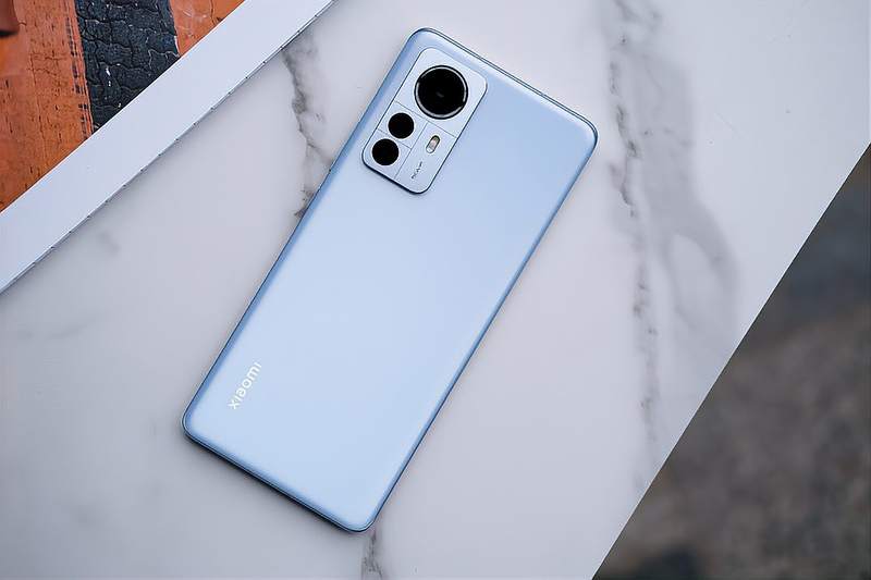 同是天玑版高端机:OPPO Find X5 Pro和小米12 Pro,应该怎么选?