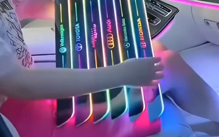 led车门迎宾踏板灯开门感应发光门槛条