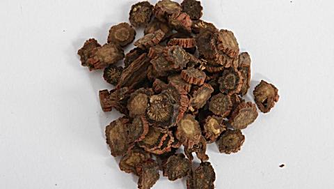 丹参粉泡水代茶喝, 这样对血管好吗, 甚至可以代替阿司匹林?