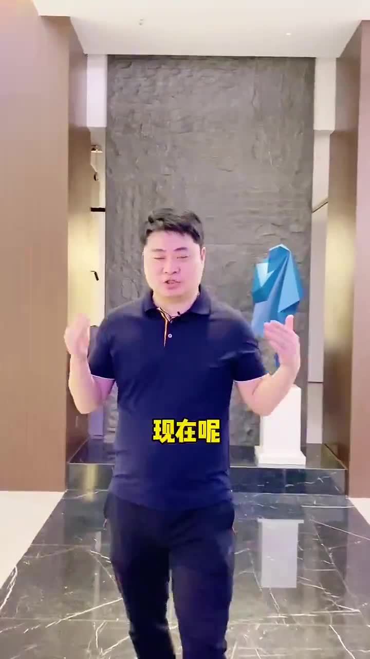 家里的玄关照明,是大家十分忽略的地方,照明有设计
