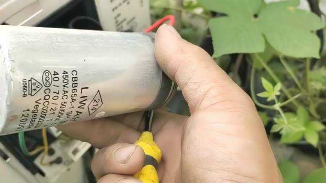 定频空调,外机风扇工作就是不能制冷。看是什么问题