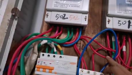 三相380伏电表接线方法,三条进线和三条出线都怎么接