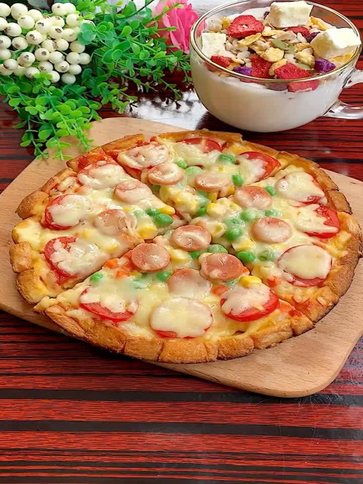 一个平底锅就能做出美味披萨,喜欢吃什么