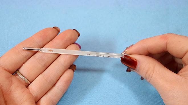 体温计很多人都用错了,原来才是正确测体温方法,看完告知家人