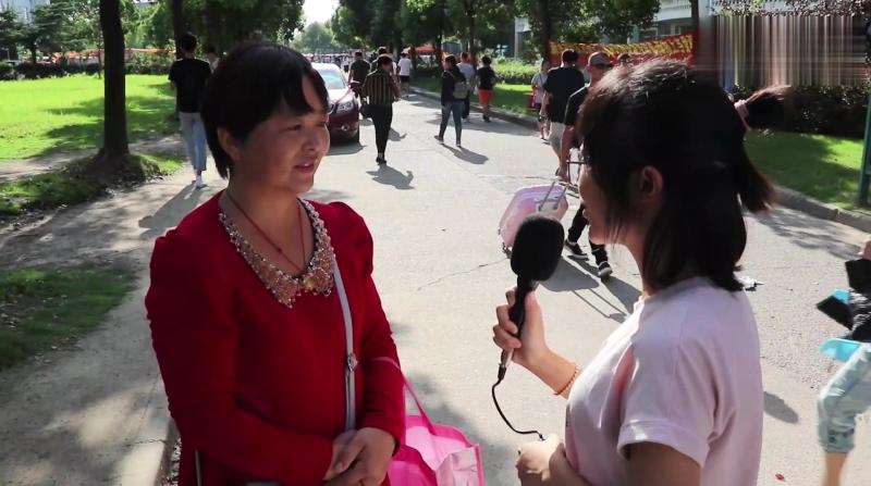 上海第二工业大学新生采访