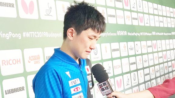 许昕送张本智和6次失败大礼!日本小将收起狂妄:根本没一点希望