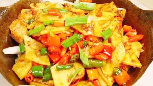 土豆家常菜3分钟简单美味的做法,比肉还好吃,简单易学一看就会