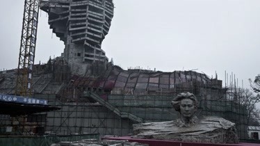 秘毛泽东雕塑的制作过程