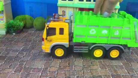 趣味动画,垃圾车到小镇上清理垃圾桶