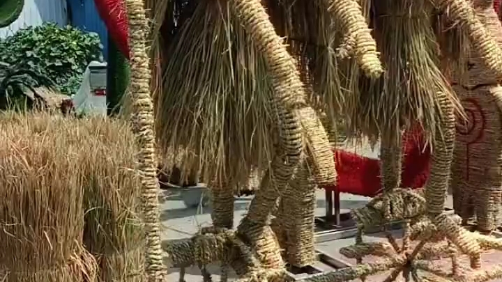 稻草工艺品景观雕塑稻草人踏水车 稻草人雕塑稻草制作稻草小品摆件...