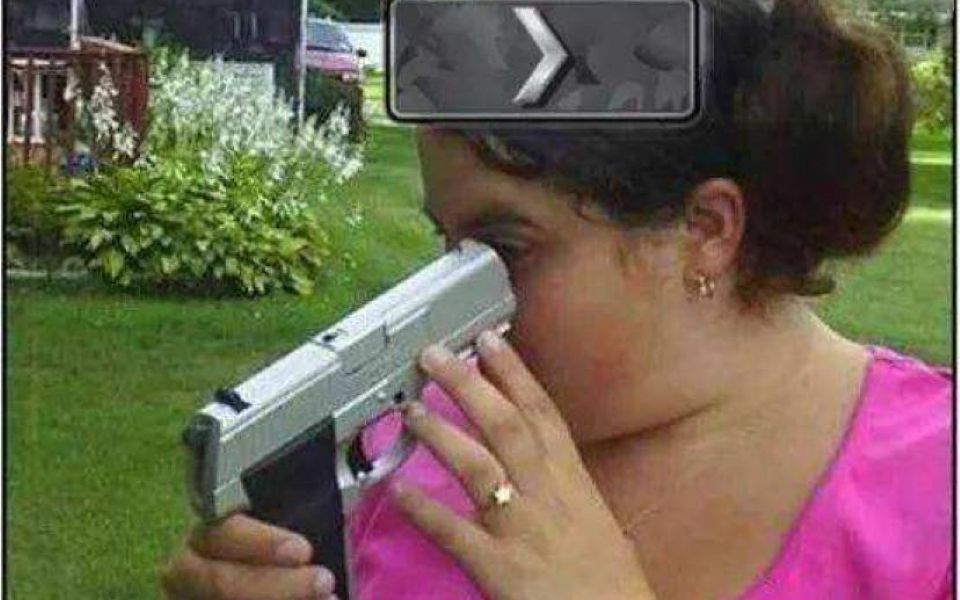 云玩家第一次玩CSGO被暴打