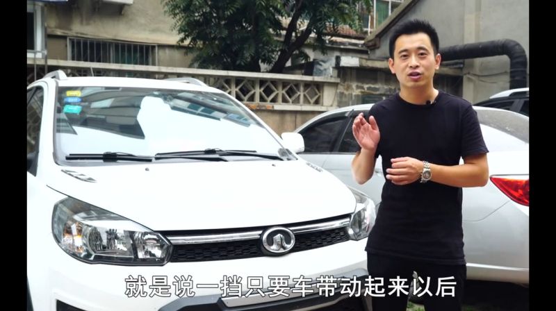 开手动挡碰到堵车操作很麻烦怎么办?老司机教了几个窍门太管用了