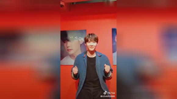 李钟硕!我总算知道你为啥叫二硕了,每次还自己害羞,太可爱了