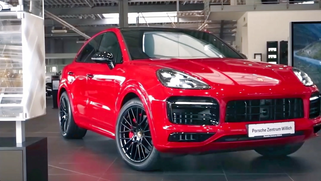 2020款保时捷卡宴Coupe版到店,百万级SUV,升起尾翼霸气开始