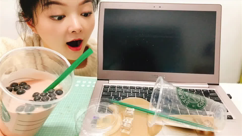 创意手工,小姐姐用史莱姆和黏土做假珍珠奶茶
