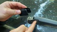 宝骏730后雨刮臂盖安装视频