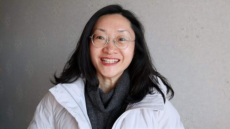 都说50+女人多穿大衣少穿羽绒服,可我还是买了羽绒服,好看吗