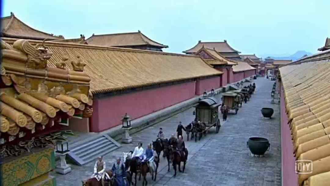 皇上带着大家出门看世界了,看这阵势一点也不像微服出巡啊