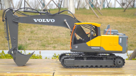 挖掘机玩具开箱试玩,双鹰遥控三合一挖土机,儿童益智工程车模型