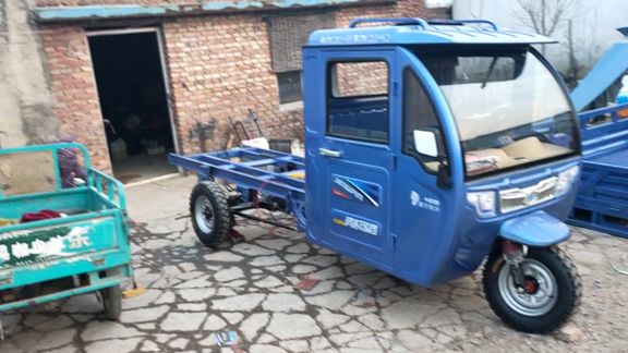 今天給阳信县客户加装增程器柴油暖风机,电动“航母”就要完工啦